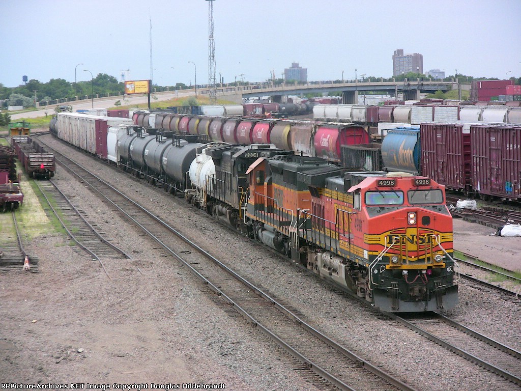 Inbound mn the North Runner